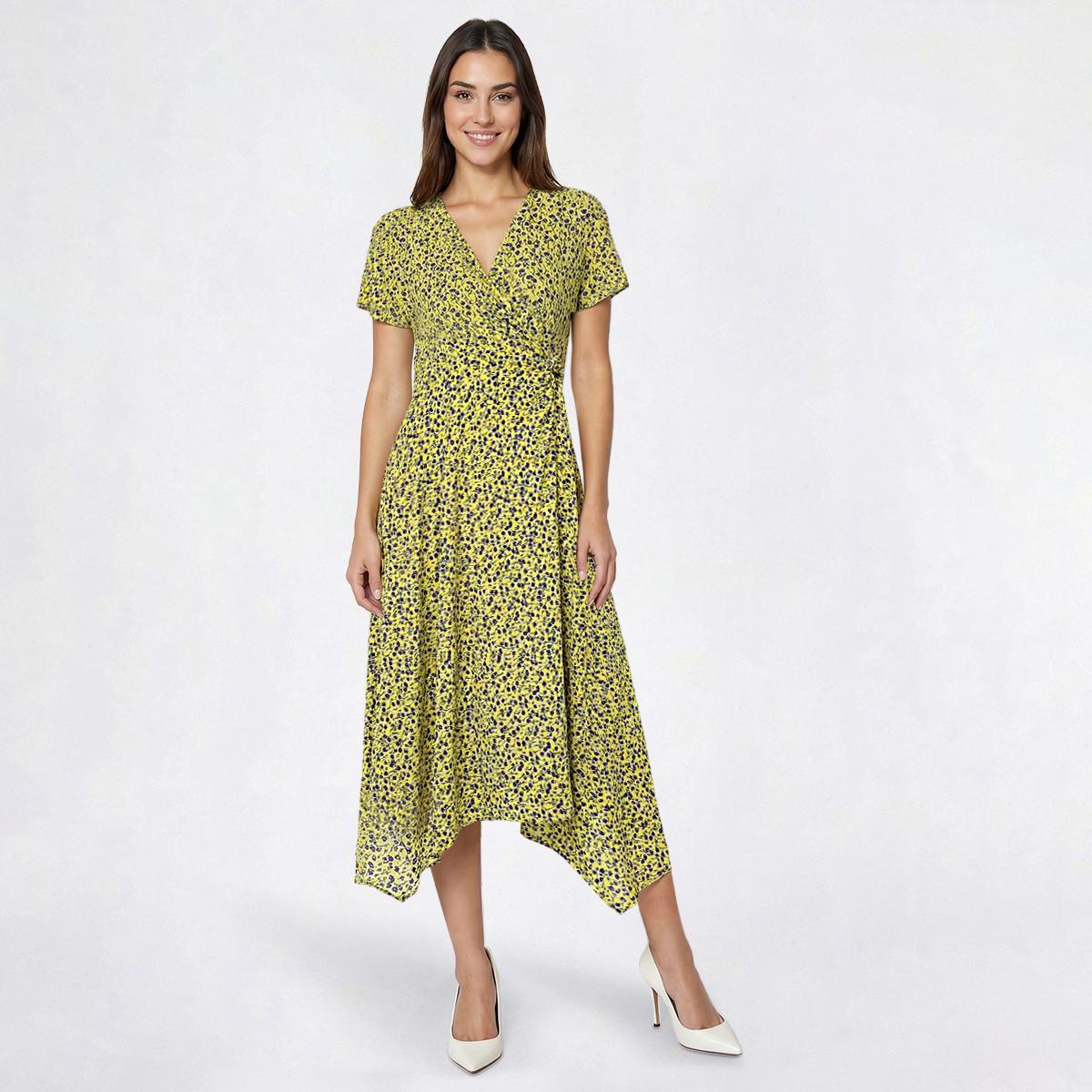 Click here for Womens Perceptions Short Sleeve Floral Knot Side D... prices